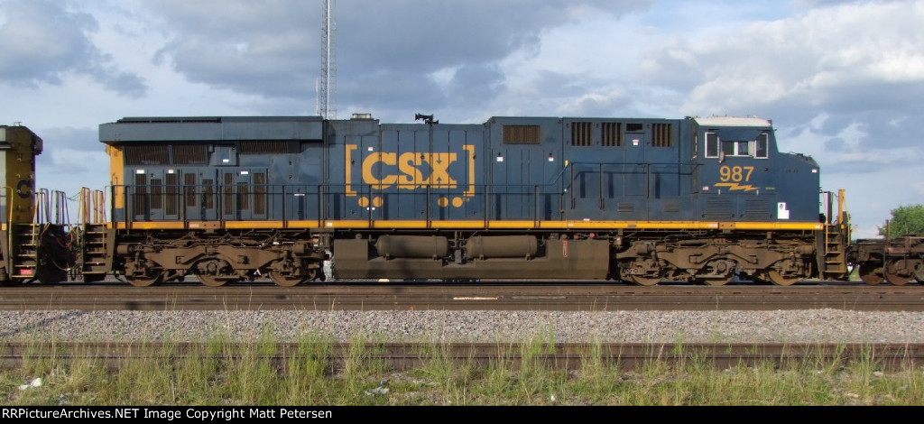 CSX 987